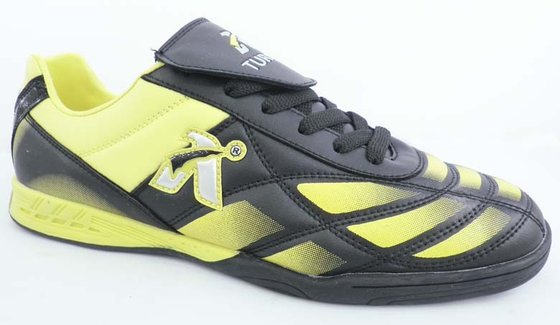 Custom Made Famous Brand Customized Indoor Soccer Shoes Waterproof