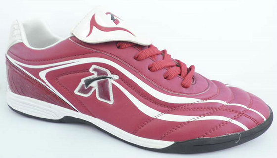 Custom Made White / Black / Red TPU Men's Soccer Shoe with Garment Leather Upper, Available in Sized of 40 to 46#