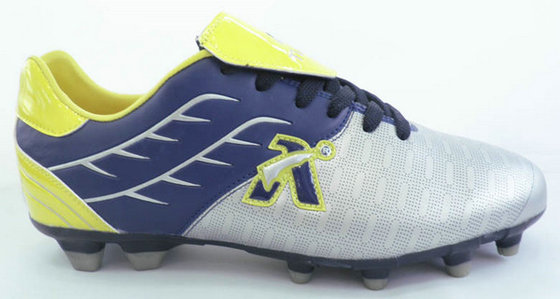 Fashionable outdoor soccer cleats colorful