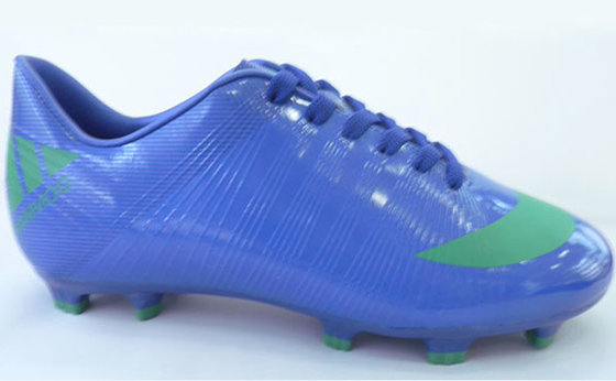 Buyer Label Popular Style Famous Brand Customized Logo Outdoor Soccer Cleats