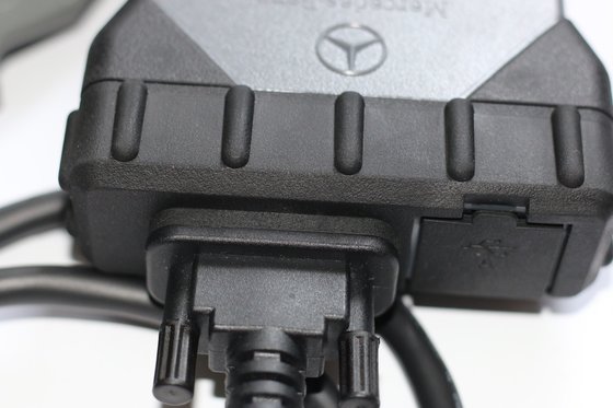original Actia Mercedes Benz Xentry VCI Diagnosis Kit. Whatsapp: +4915175761583