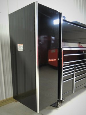 Snap On Black KRL1033 Tool Box, Hutch and 2 x KRL1012 Lockers Contact Email: Bolyepotter.devostores@zoho.com