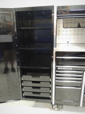 Snap On Black KRL1033 Tool Box, Hutch and 2 x KRL1012 Lockers Contact Email: Bolyepotter.devostores@zoho.com