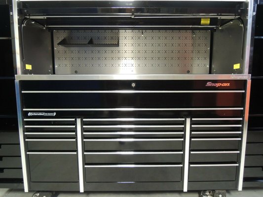 Snap On Black KRL1033 Tool Box, Hutch and 2 x KRL1012 Lockers Contact Email: Bolyepotter.devostores@zoho.com