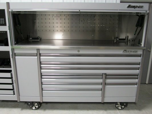 Snap On Arctic Silver 84" Epiq Tool Box Stainless Top Hutch & Full Size Locker. Whatsapp: +4915175761583