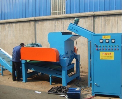 PLC Tyre Crushing Machine Tire Recycling Plant For Rubber Strips