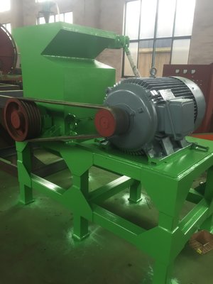 Tire Shredder Tyre Crushing Machine Recycled Scrap Tires With Harden Gears