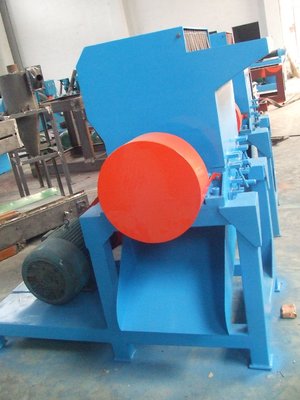 22 kw Plastic Tyre Crushing Machine Electric Control CE Certification
