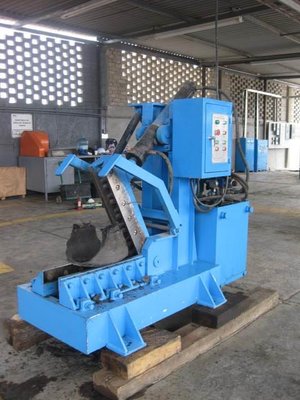 Rubber Blocks Rubber Cutting Machine Alloy Steel Knives CE Certification