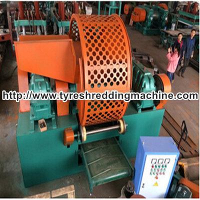 Flooring Rubber Granulation Machine 20 Mesh - 80 Mesh Shaft Speed 19rpm