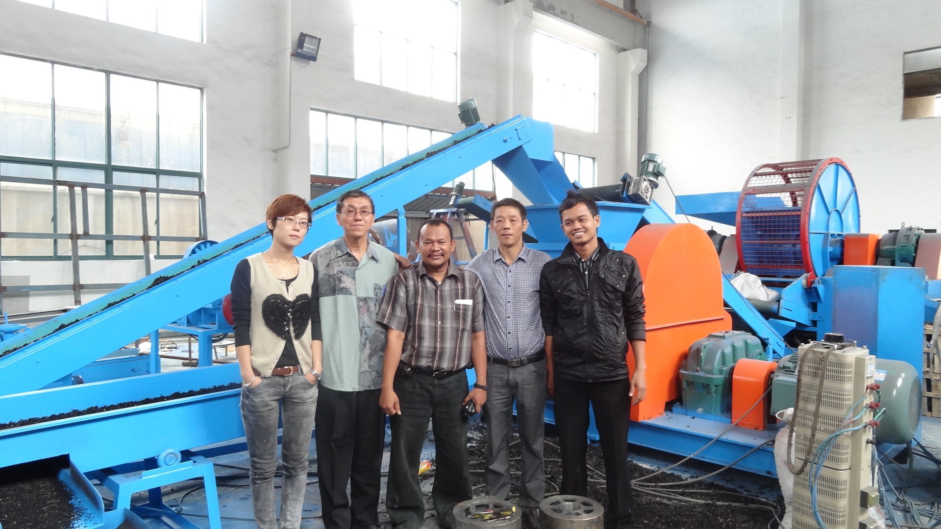 Heavy Duty Tire Crusher Machine Recycling Equipment 20Pcs Blades