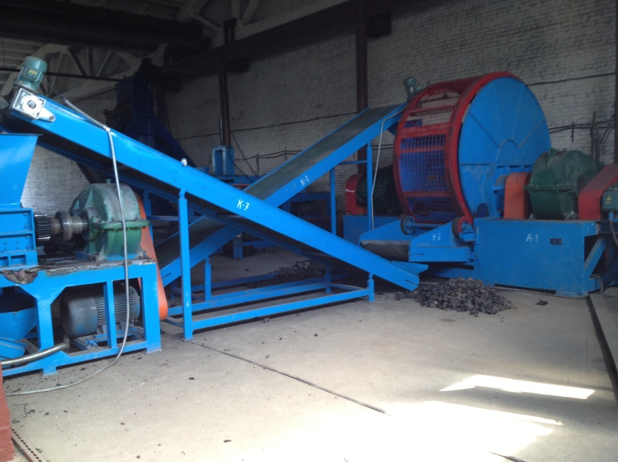 Powder Rubber Shredding Machine 5.55 KW Screen Power With CE Certification