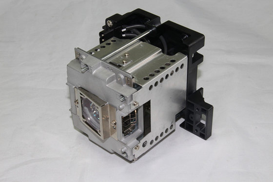 Digital Projector Lamp VLT-XD8000LP for Mitsubishi XD8000U  XD8100U  XD8200U  Projectors supplier