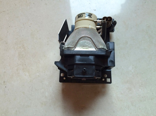LCD DT01123 Hitachi Replacement Lamp For HCP-Q51 HCP-Q55 HCP-Q71 Projectors supplier