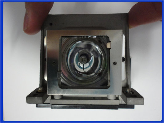 VLT-XD206LP Mitsubishi Projector Lamp UHP For XD205U , Original supplier