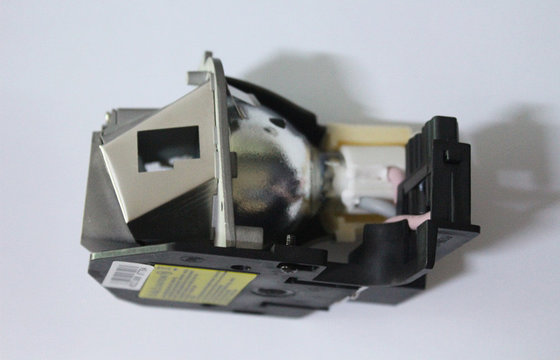 Genuine SP.89F01GC01 Optoma Projector Lamp For OPTOMA THEME-S HD640 ET700XE supplier