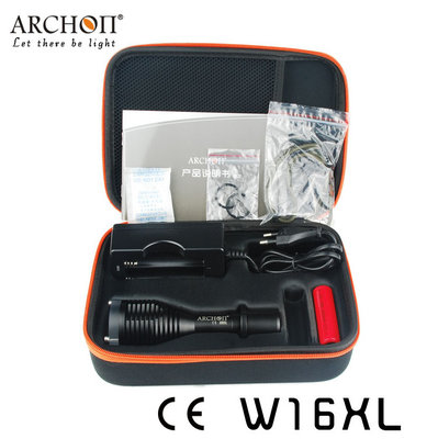 Waterproof 100 Meter 860 Lumens W16XL Diving Torch with 18650 Battery