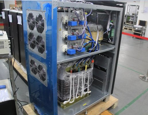 LCD display Low Frequency Online UPS , CE Three Phase Industrial UPS 10kva - 200kva supplier