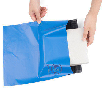 Colored Poly Mailer Bag Printed Plastic Material Water Resistant