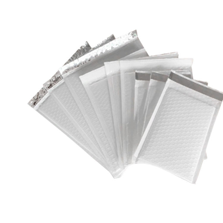 White Thickened Waterproof Extrusion Resistant Bubble Express courier Packaging Bag bubble mailer