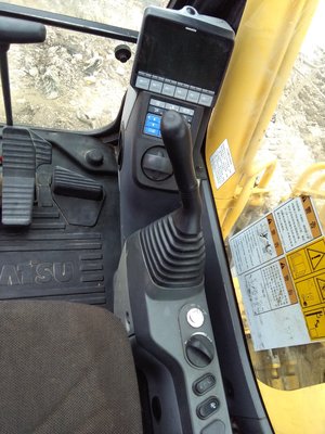 komatsu 200-8 Used komatsu PC200-8 excavator 20 ton excavator