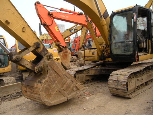 used Caterpillar 320C excavator of 2005 used 4999 hours 20 ton CAT excavator
