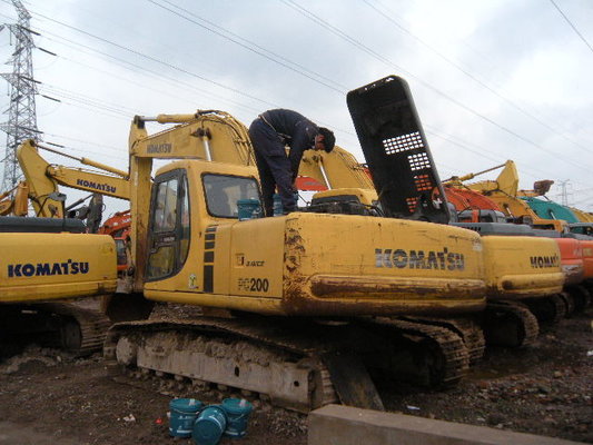Second Hand Construction Equipment Excavator Year 2000 Used 6696 Hours 20 Ton Komatsu PC200-6