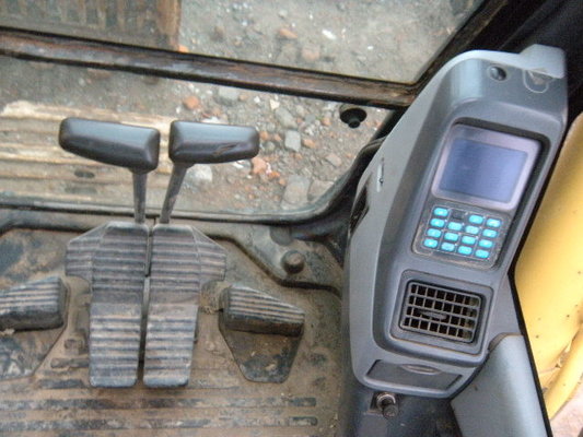Komatsu PC200-7 Used Excavator 3800+ hours Japan original year 2006