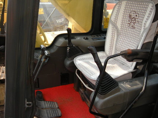 Used komatsu PC220-6 excavator year 2002  20 ton 1.0cbm bucket capacity