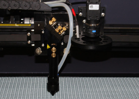 Professional Co2 laser engraver machines for Craft wedding invitation with Honeycomb Table
