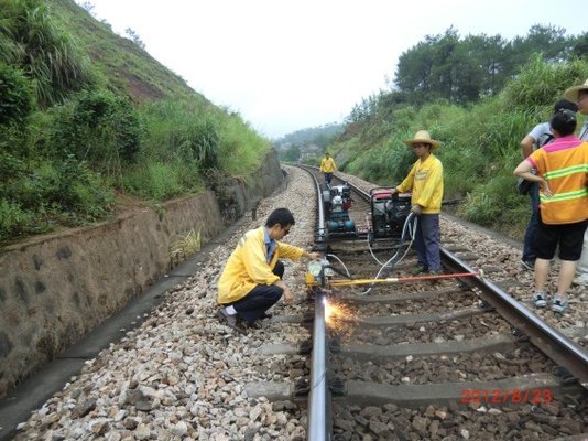 Plasma metal cutting machine/rail cutter/track cutter/rail cutting machine(NLGK-60)