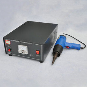 Automatic 28KHz Ultrasonic Welding Machine 500w For Riveting With Pistol Type