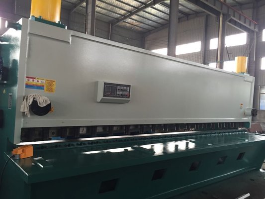Width Full Automatic Hydraulic  Guillotine Shearing Machine For Steel Plate 2500 mm