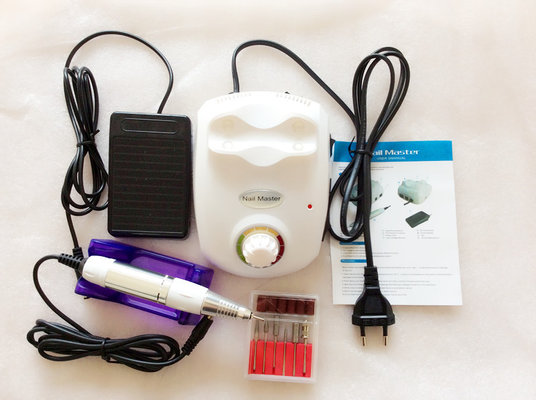 Stable Performance Portable Nail Drill Machine White Color AC110 - 120V 12W