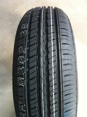 el funcionamiento para todo clima de 175/70R13 82T cansa los neumáticos neumáticos sólidos cómodos