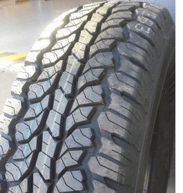Todo el terreno 4X4 del camino pone un neumático P255/65R17, neumáticos de capa radial del alto rendimiento P265/65R17