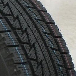 225/45R17 weg vom Straßen-Schnee-Reifen-niedrigen Rollwiderstand 17 Zoll-Schnee-Reifen mit Bolzen