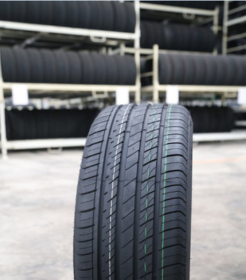 165/80R13 13 Zoll-Ruhe-Sport-Autoreifen schwarzer Geschwindigkeits-Grad Comfotable-Fahrtt