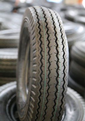 7.50R16LT 14PR TBR cansa todo el neumático de acero del camión del camino del terreno y del camión ligero de los neumáticos el 100% del autobús