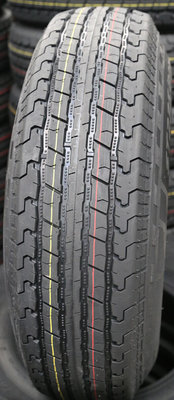 El vehículo de pasajeros ST235/80R16 cansa los neumáticos de acero del vehículo de los neumáticos del caucho del NEUMÁTICO SERIAL del ST 16" los neumáticos radiales del ST de la pulgada