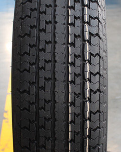 Los neumáticos de coche radiales del alto rendimiento del neumático del tyresTrailer del rubbe del neumático del auton ST205/75R14 toda la estación ponen un neumático los neumáticos del vehículo de pasajeros