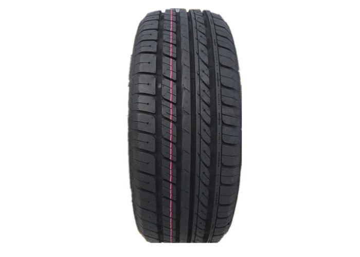 17" los neumáticos de coche de deportes toda la estación pone un neumático los neumáticos radiales 205/45ZR17 215/45ZR17 del vehículo de pasajeros de los nuevos neumáticos de calidad superior del vehículo de UHP