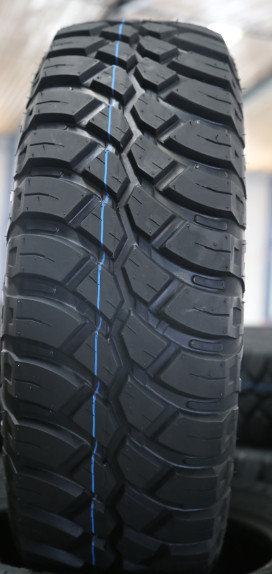 el vehículo de pasajeros de 155R12C 155R13LT 165/70R14 cansa el neumático del suv todo el neumático de goma de acero