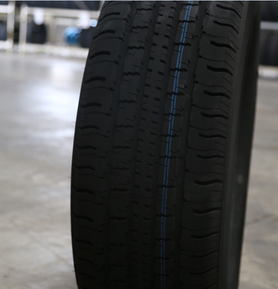 Personenkraftwagen P235/60R17 P225/65R17 P245/65R17 ermüdet Reifen DES SUV HT-REIFENstahl-Autos 4*4