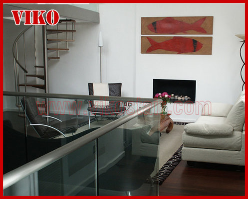 Spiral StaircaseVH58S Tread American OakAluminum Baluster Glass Handrail 304 Stainless Steel Carbon Steel 	Powder-coated
