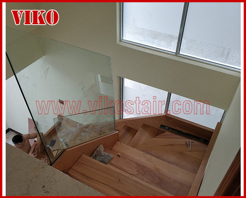 Solid Wood  Staircase VK64S  Tread American Oak ,Railing tempered glass, Handrail b eech Stringer,carbon
