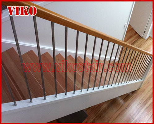 Wrought Iron Staircase VK88S  Wrought Iron Handrail Tread Beech ,Railing tempered glass, Handrail b eech Stringer,carbon