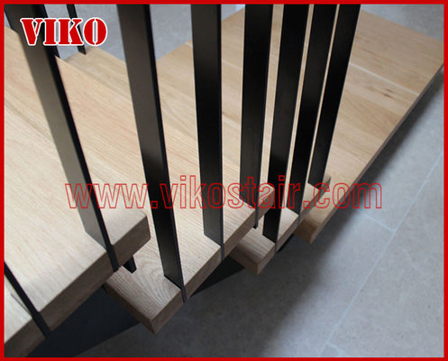 Wrought Iron Staircase VK103S  Wrought Iron Handrail Tread Beech,Railing tempered glass, Handrail b eech Stringer,carbon