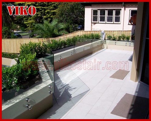 Glass Spigot For Glass Railing VH116SB Tempered glass 304 stainless steel Cap Handrail Glass Spigot UChannel RailingClea