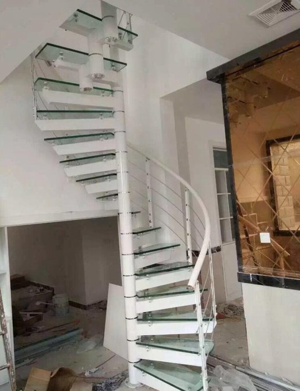 Spiral StaircaseVH02S  Spiral Stainless Steel Stair Tread Beech  Glass Handrail 304 Stainless Steel Step Length 800mm